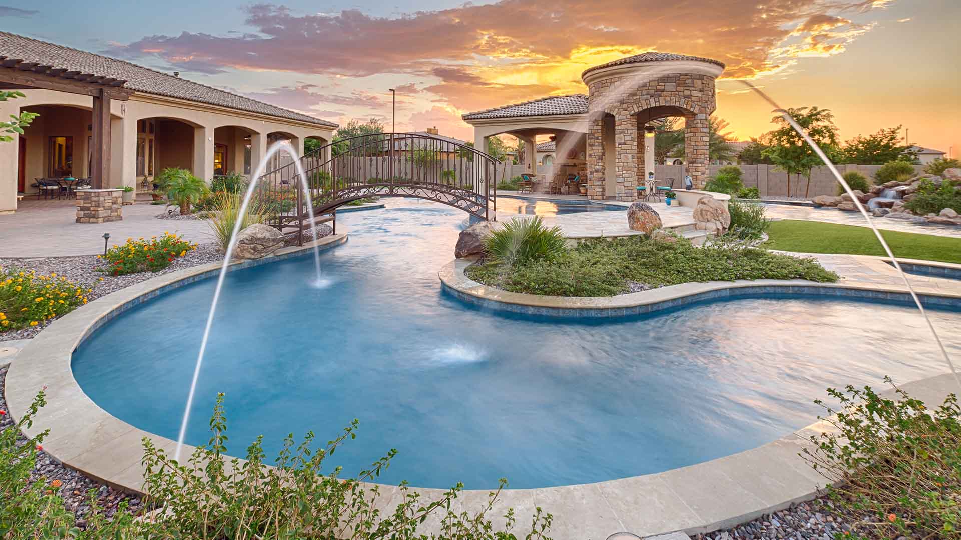 It's More Than Just A Pool - It's A Private Lazy River! - Unique Companies